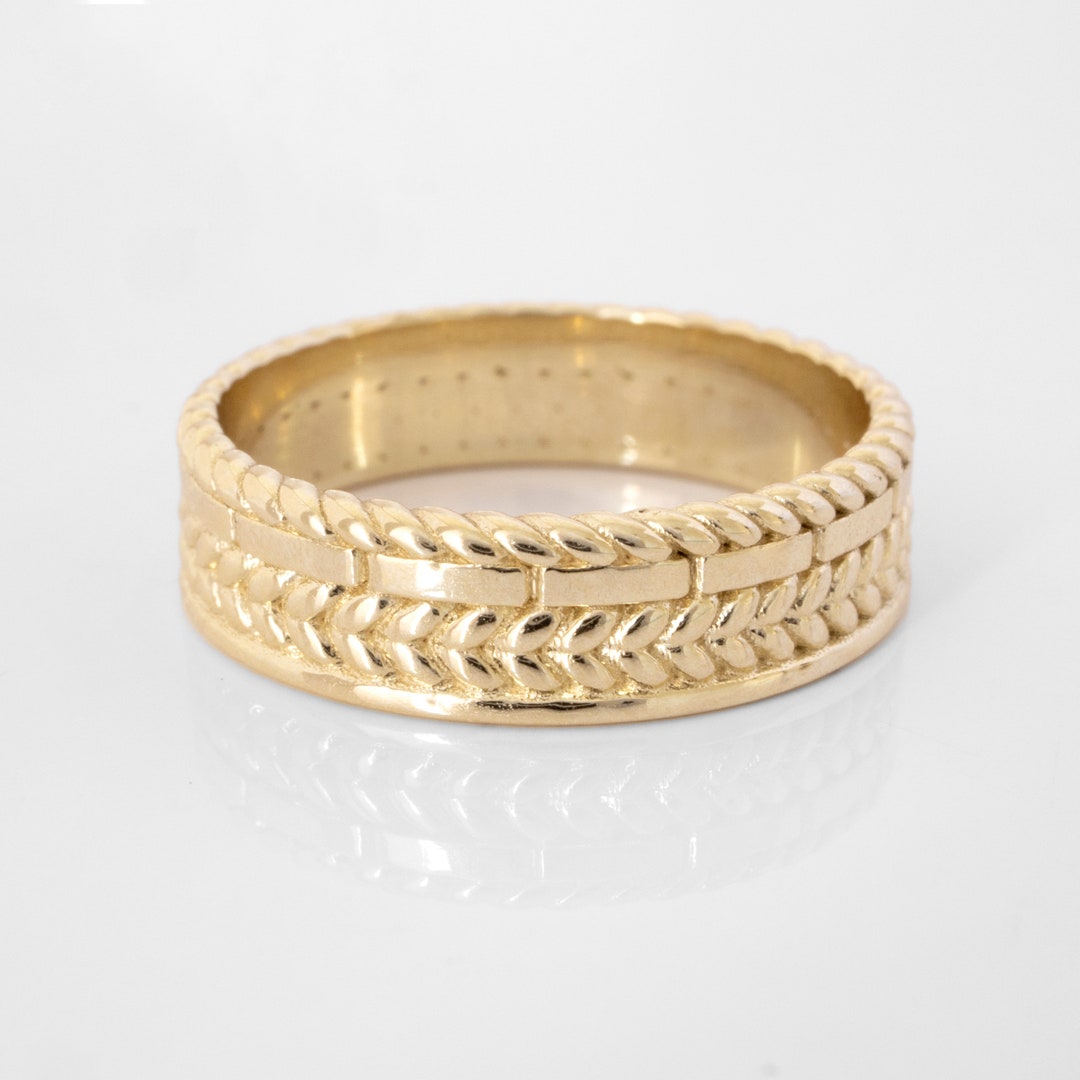 Magic Carpet Ring Textured Unisex Wedding Band With Details - Etsy