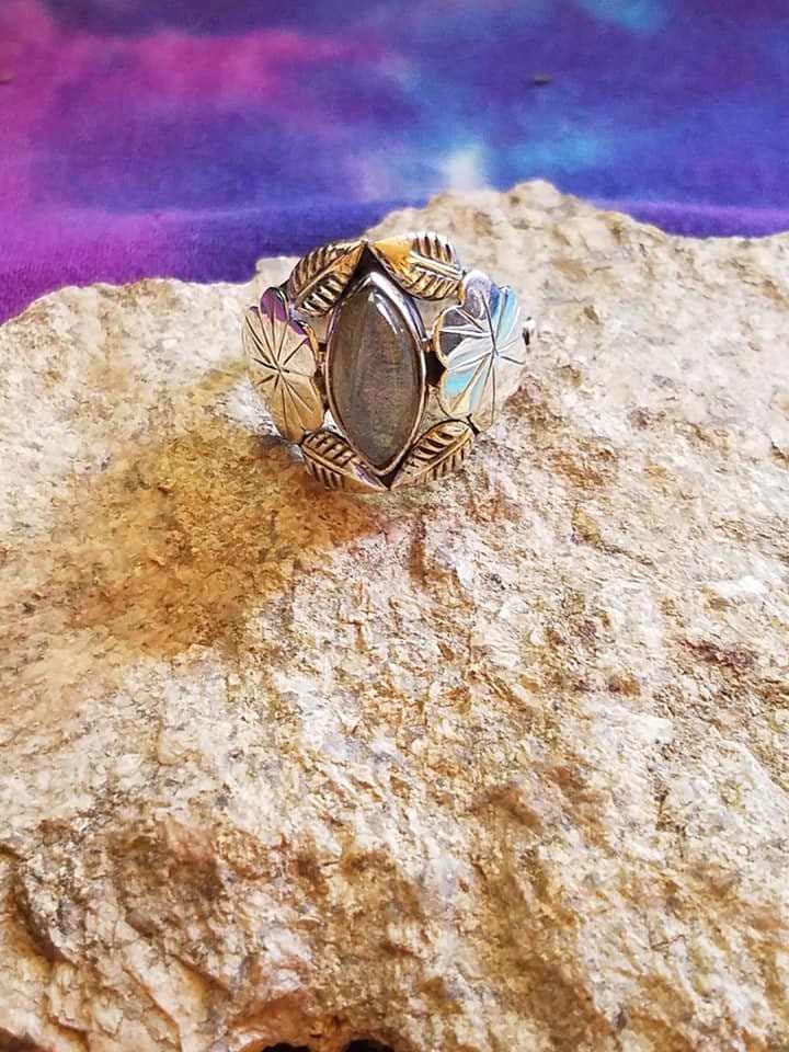 Labradorite Sterling Silver Ring Size 9, Flashy Labradorite Leaf Ring ...