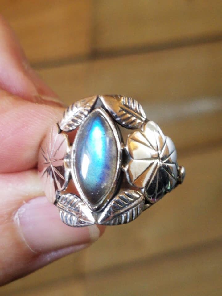 Labradorite Sterling Silver Ring Size 9, Flashy Labradorite Leaf Ring ...