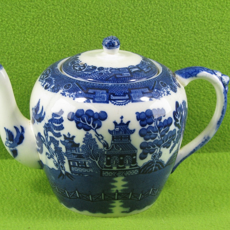 Blue Willow Teapot - Etsy
