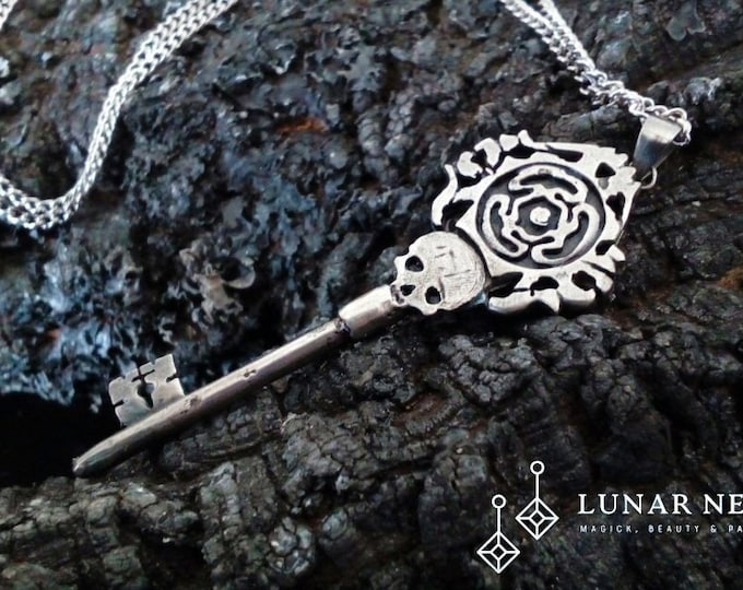 Key of Hekate Goddess With Labyrinth Wheel Symbol Pendant + Box ...