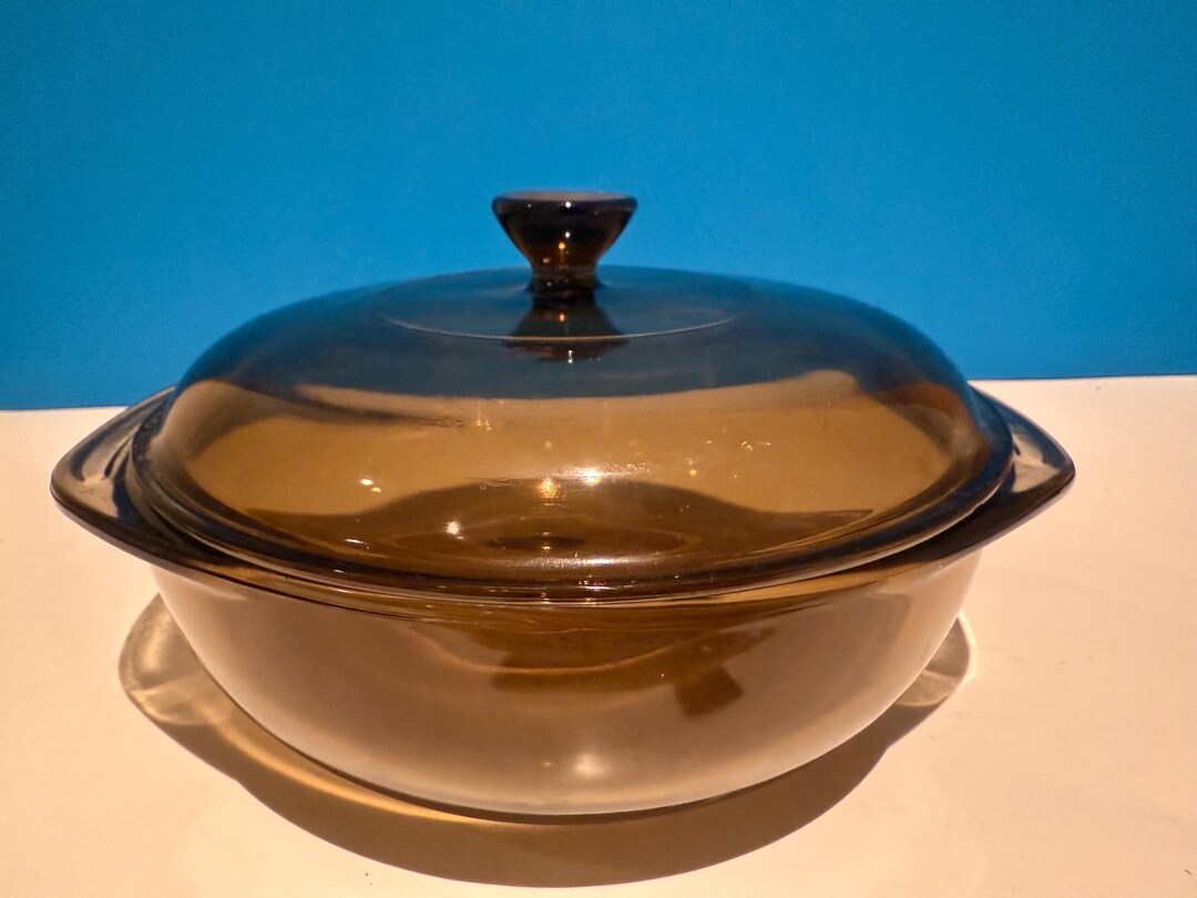 Pyrex Amber Glass Casserole Dish With a Lid - Etsy
