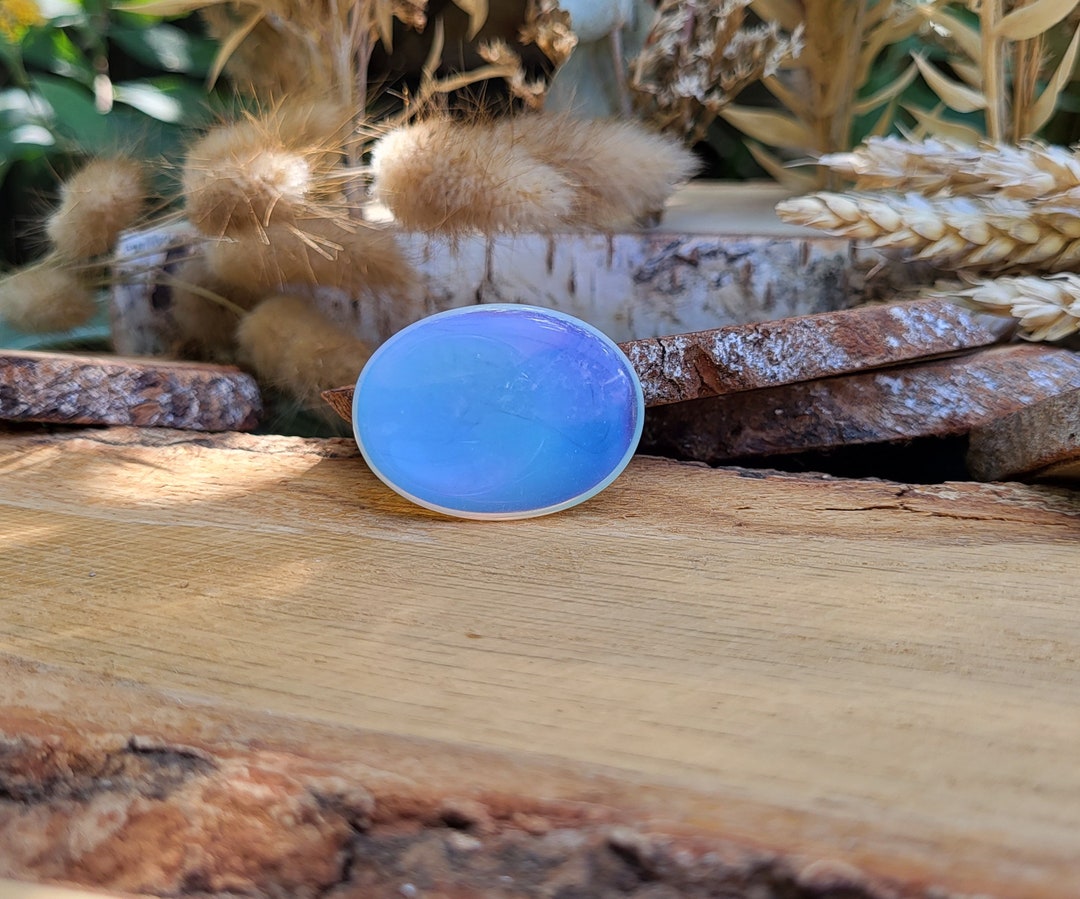 Moonstone Worry Stone Gemstone Hand Flatterer - Etsy