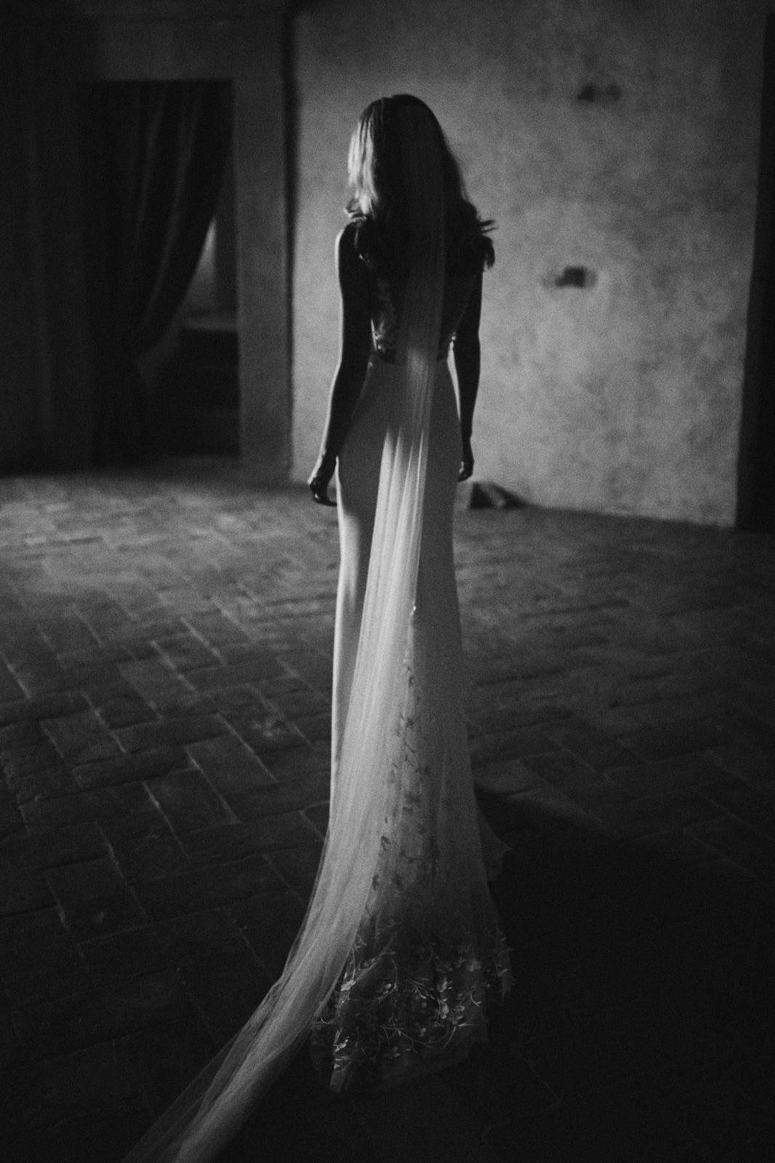Slim Veil, Narrow Veil, Sheer Veil, Chapel Veil, Contemporary Veil ...