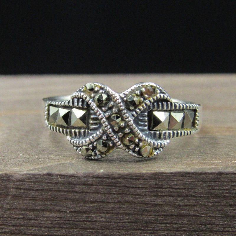 Round Square Ring - Etsy