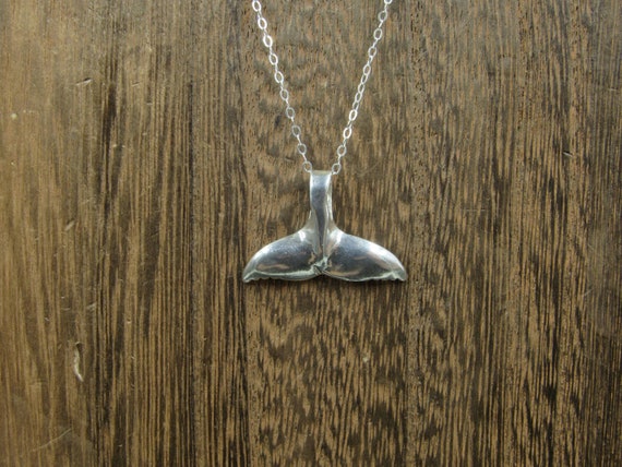 18" Sterling Silver Whale Tail Pendant Necklace Vinta… - Gem