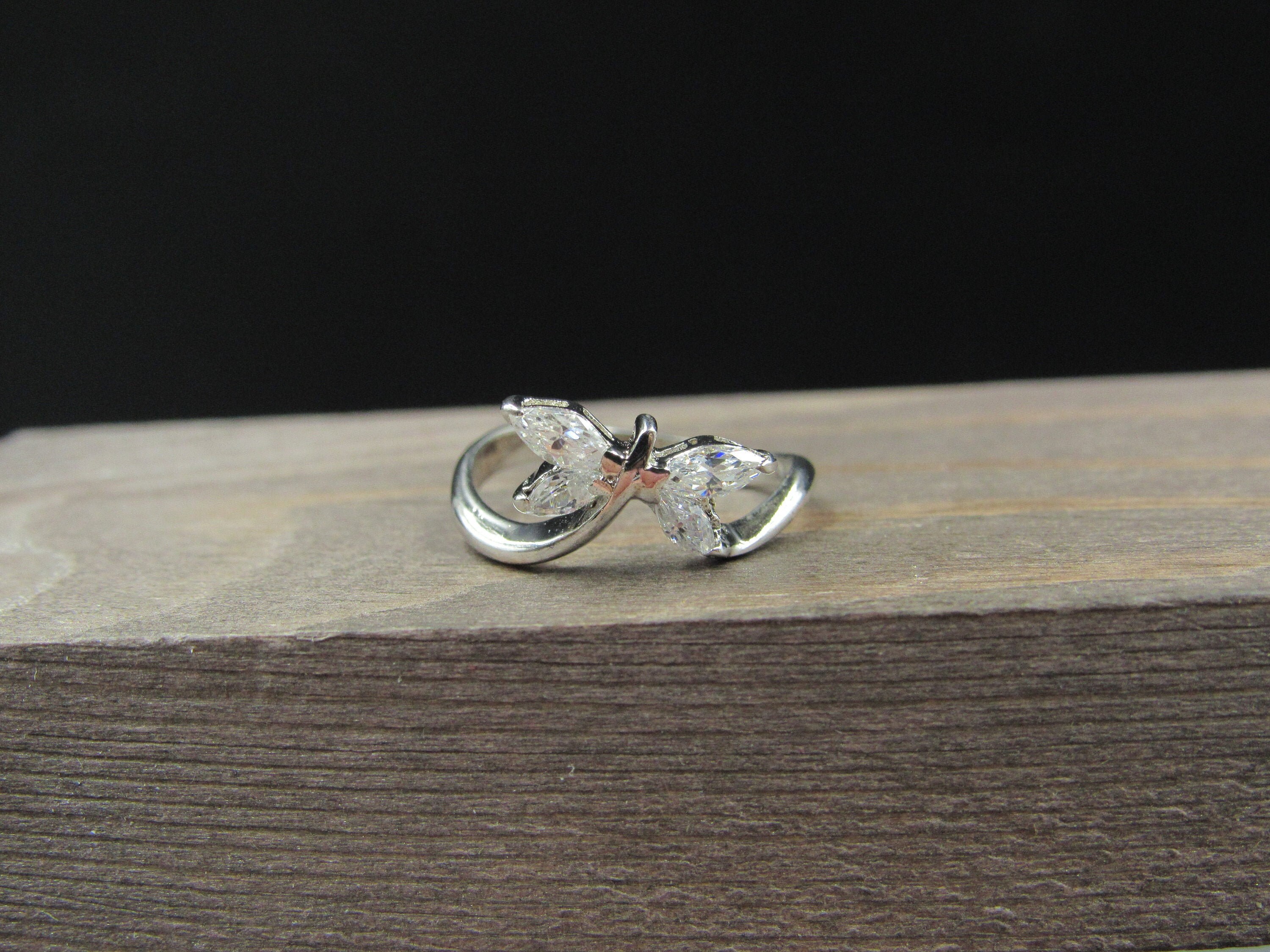 Size 5.25 Sterling Silver Cubic Zirconia Gem Butterfly Band Size 5.25 Sterling Silver Cubic Zirconia Gem Butterfly Band