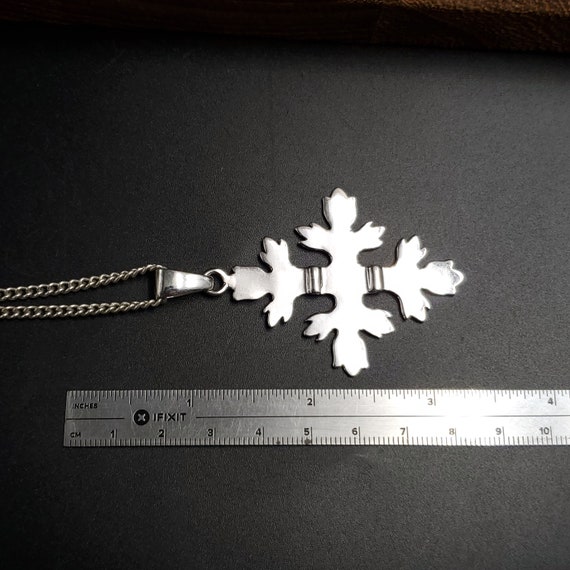 24 Inch Sterling Silver Large Unique Shape Pendant He… - Gem