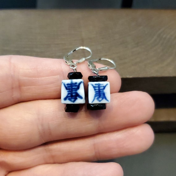 925 Sterling Silver Asian Character Glass Earrings - Gem