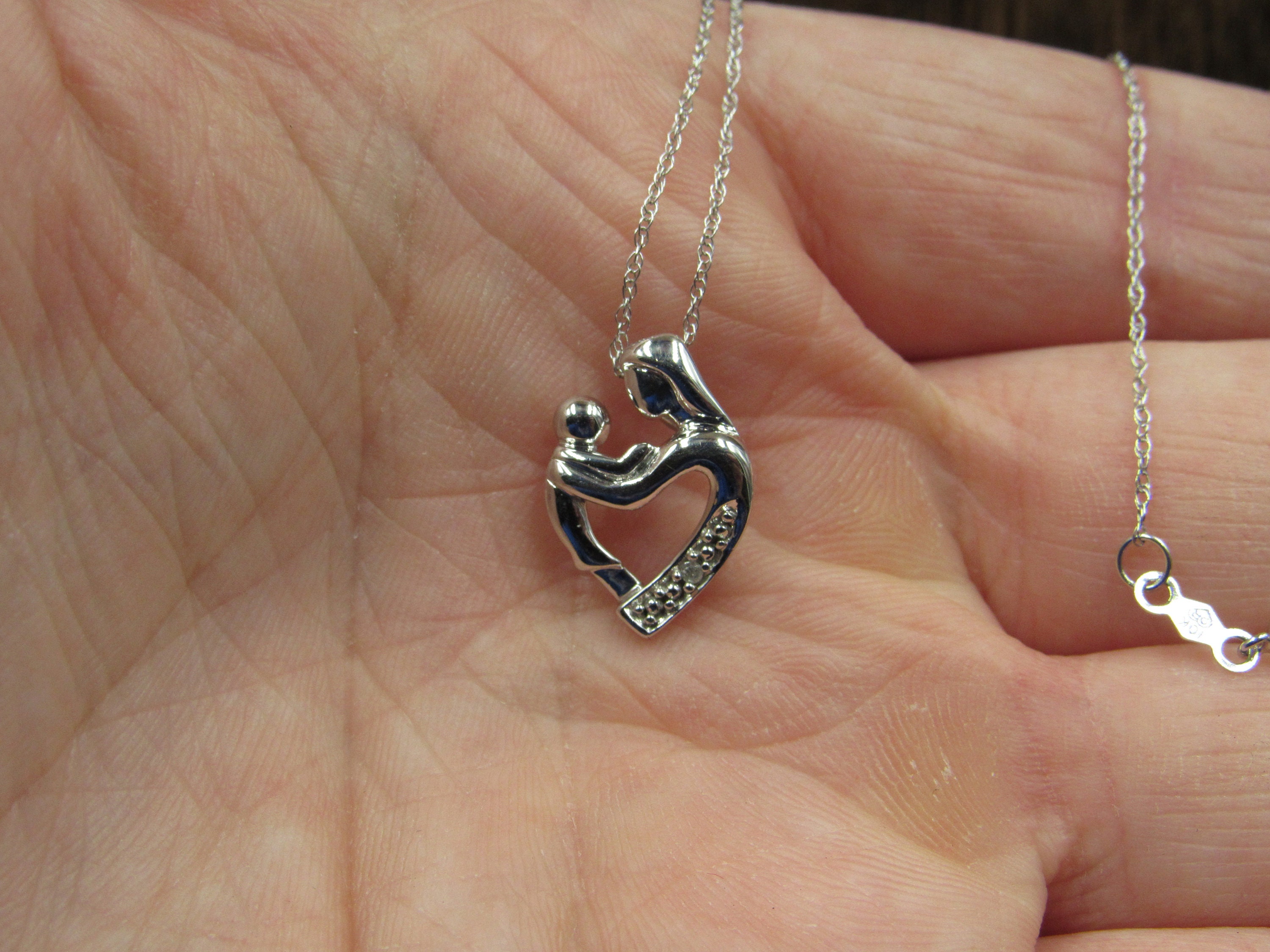 18" 10K Gold Mother & Child Diamond Chip Necklace Vintage Estate ...