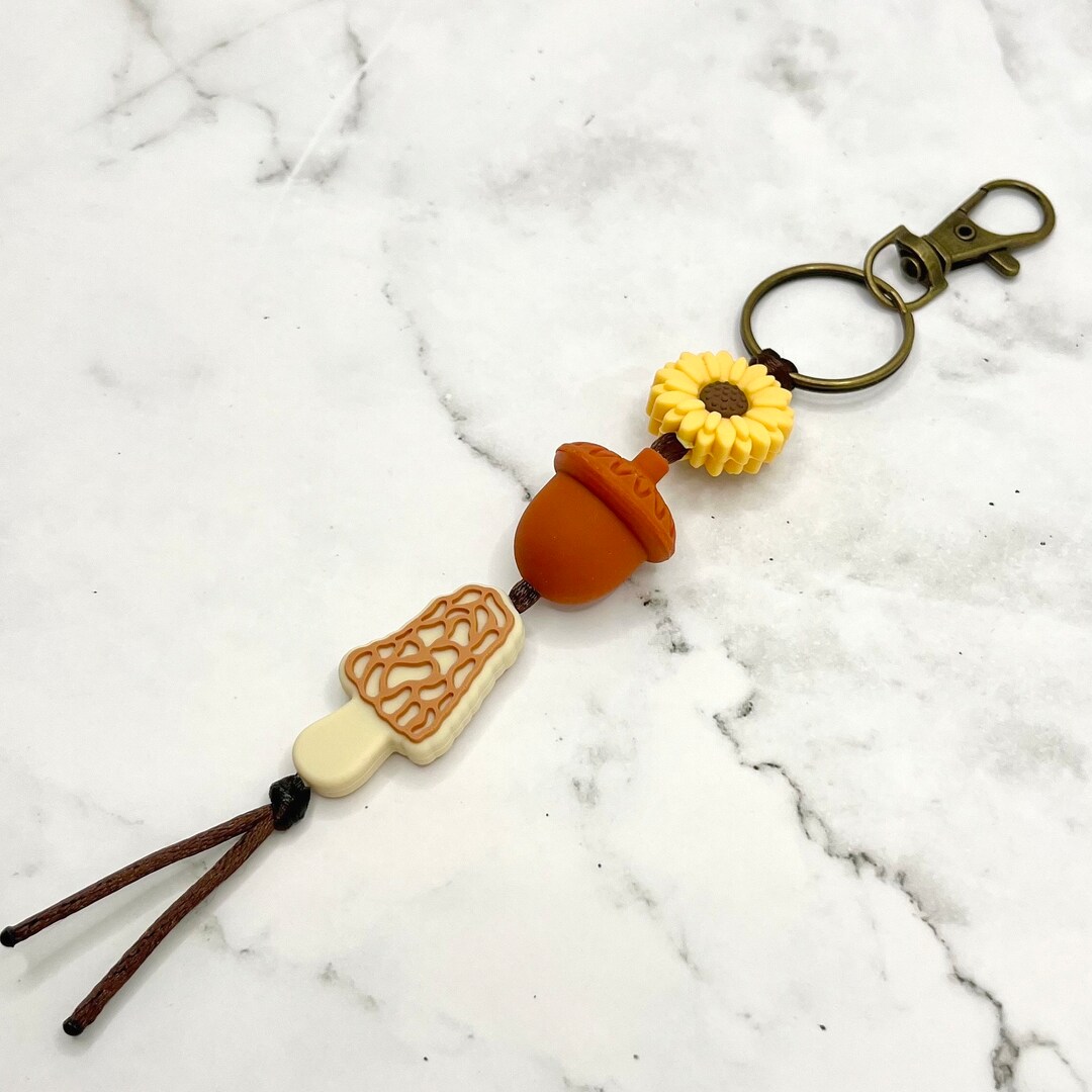 Exclusive Acorn Fidget Keychain by Artisxan - Etsy