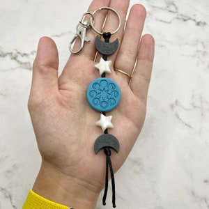Exclusive Moon Phases Fidget Keychain by Artisxan - Etsy