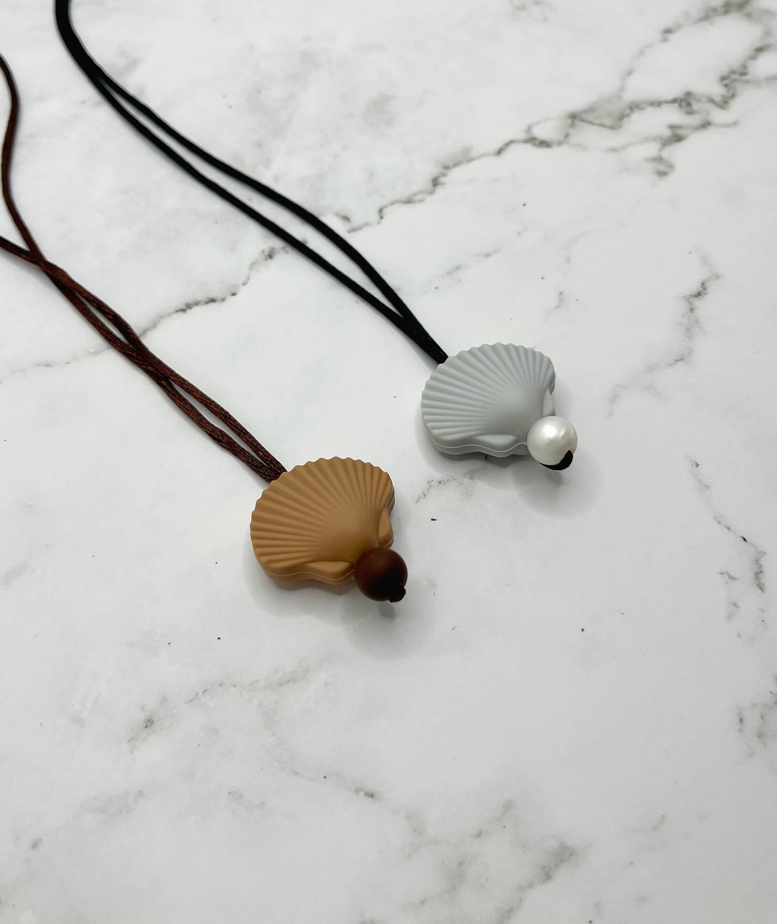 Fidget Jewelry Seashell Necklace - Etsy