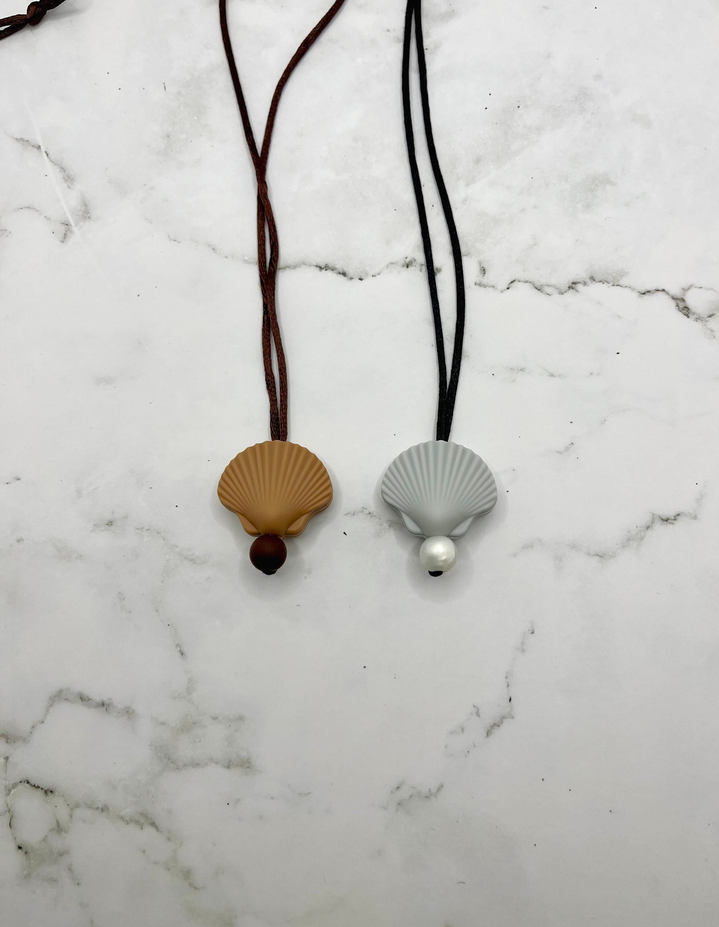 Fidget Jewelry Seashell Necklace - Etsy