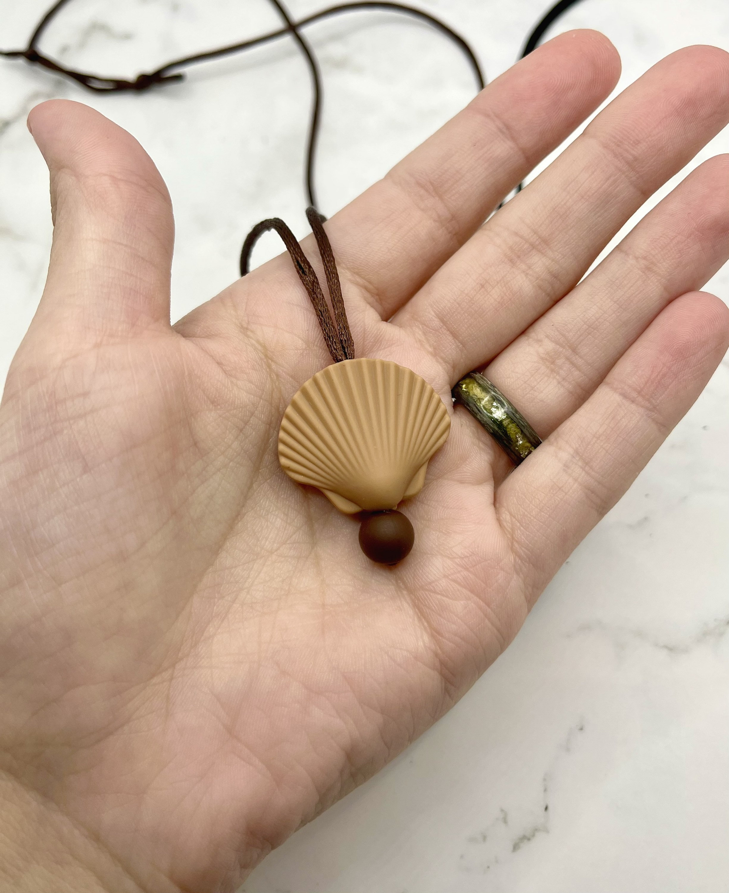 Fidget Jewelry Seashell Necklace - Etsy