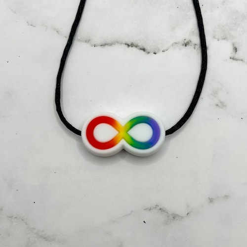 Fidget Jewelry Progress Pride Flag Necklace - Etsy