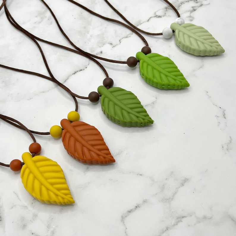 Fidget Jewelry Large Leaf Necklace - Etsy