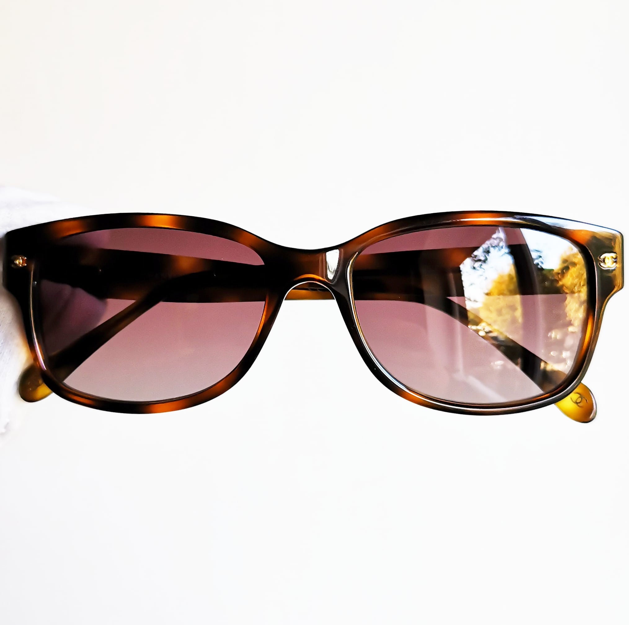 CHANEL Vintage Sunglasses Rare Quilted Square Oval CHANEL Vintage Sunglasses Rare Quilted Square Oval