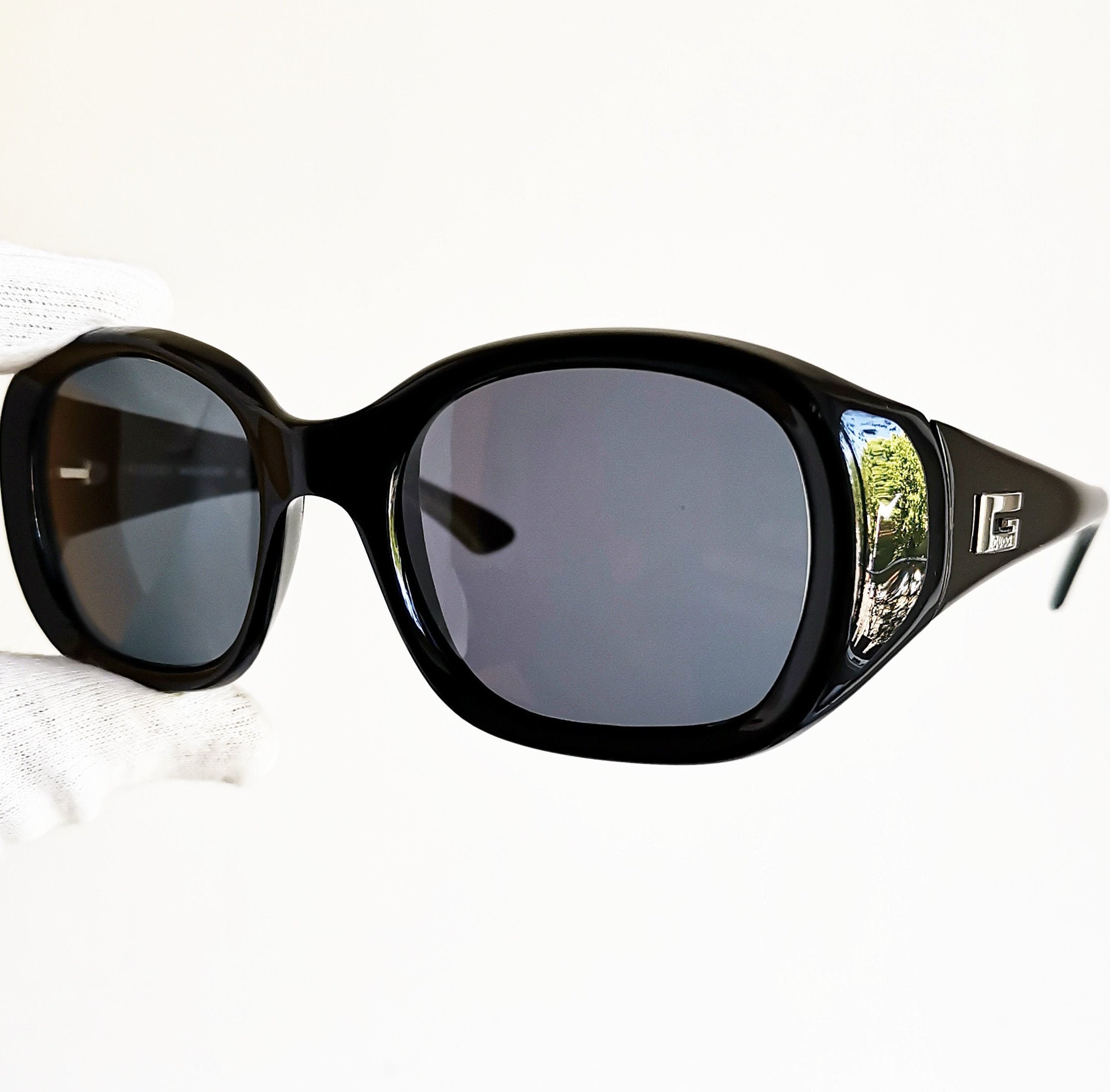 GUCCI Vintage Sunglasses Rare Black Square Moda GG2433/S GUCCI Vintage Sunglasses Rare Black Square Moda GG2433/S