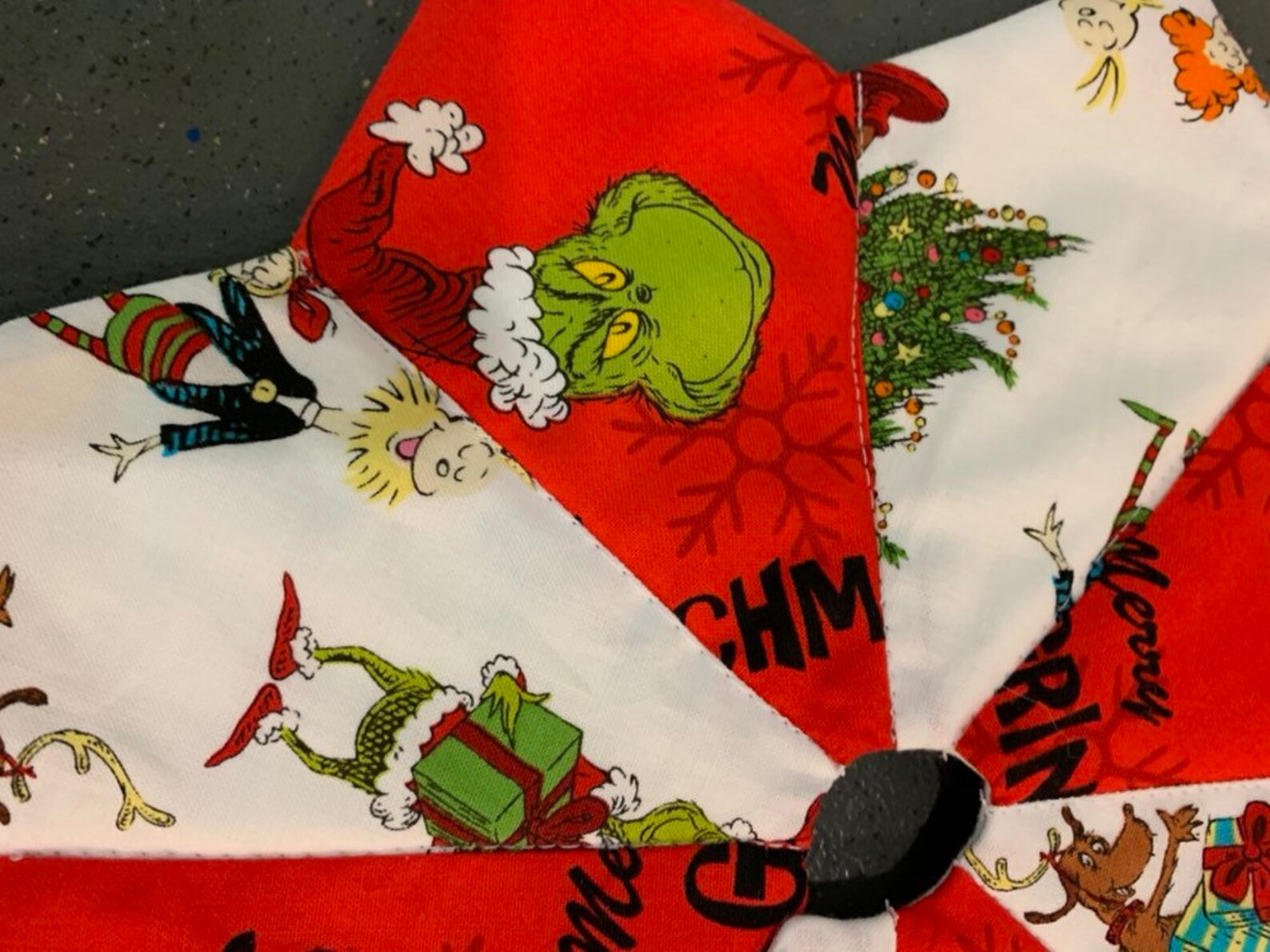 Christmas Tree Skirt Table Top Tiny Grinch Whoville - Etsy