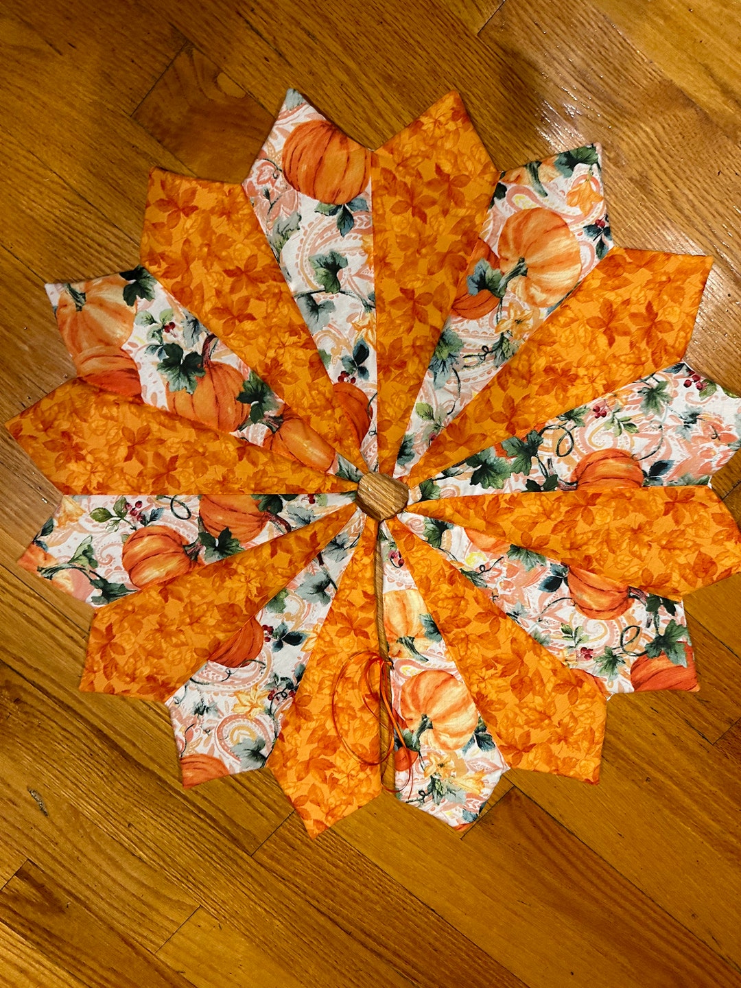 Quilted Autumn Tree Skirt: 26