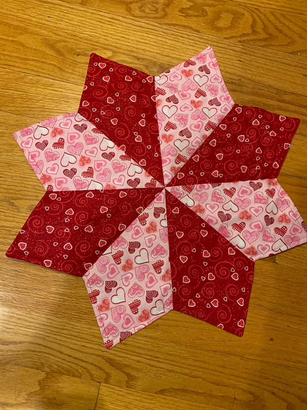Valentine’s Day Placemat, Mug Rug, Table Centerpiece, Hearts, Pink, Red ...
