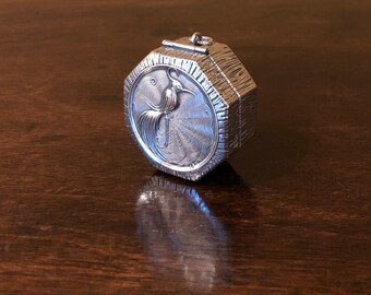 Evans Compact - Etsy