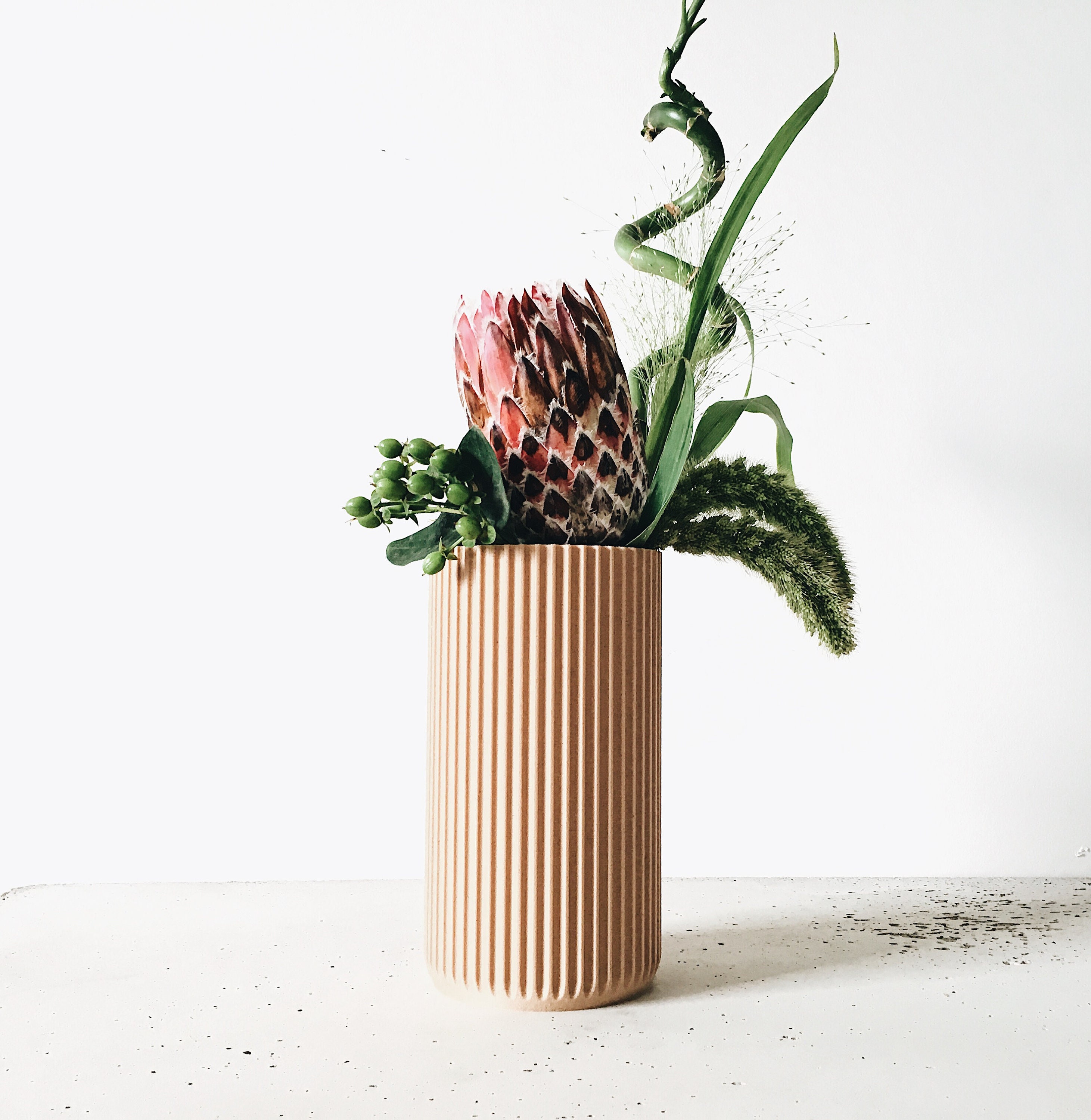 Large Vase Design & Minimalist Vase Dry Flowers Pot - Etsy