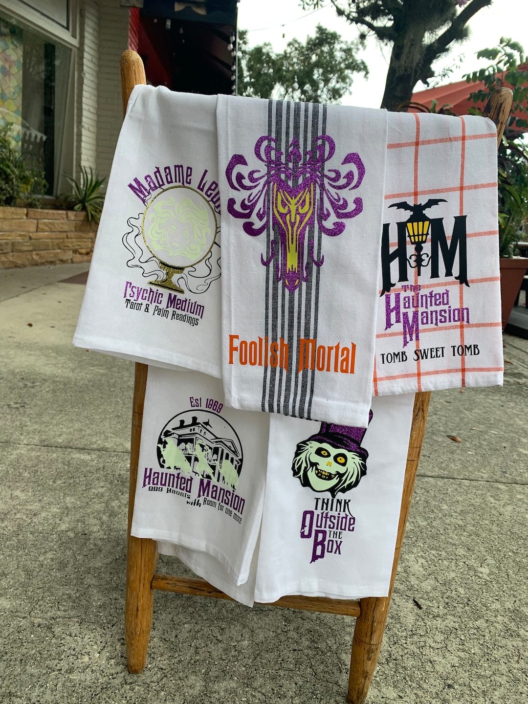 Haunted Mansion, Hat Box Ghost, Hitchhiking Ghost, Madame Leota ...