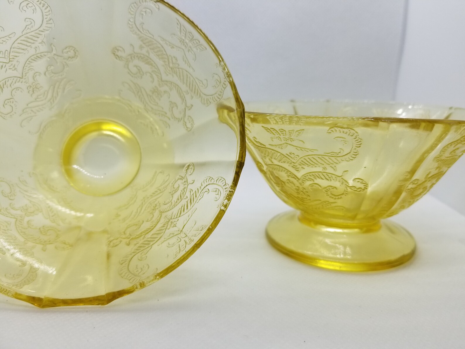 Madrid Pattern Depression Glass Fruit Bowls - Etsy