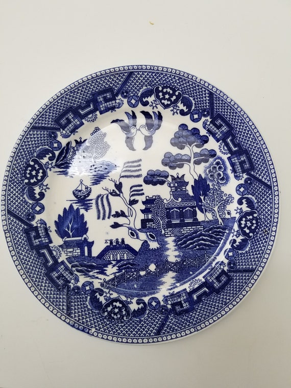Vintage Blue Willow Plate | Etsy