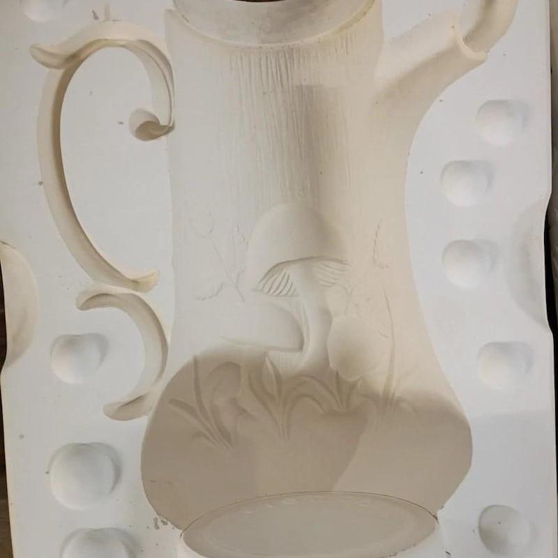 Arnel Vintage Mold - Etsy