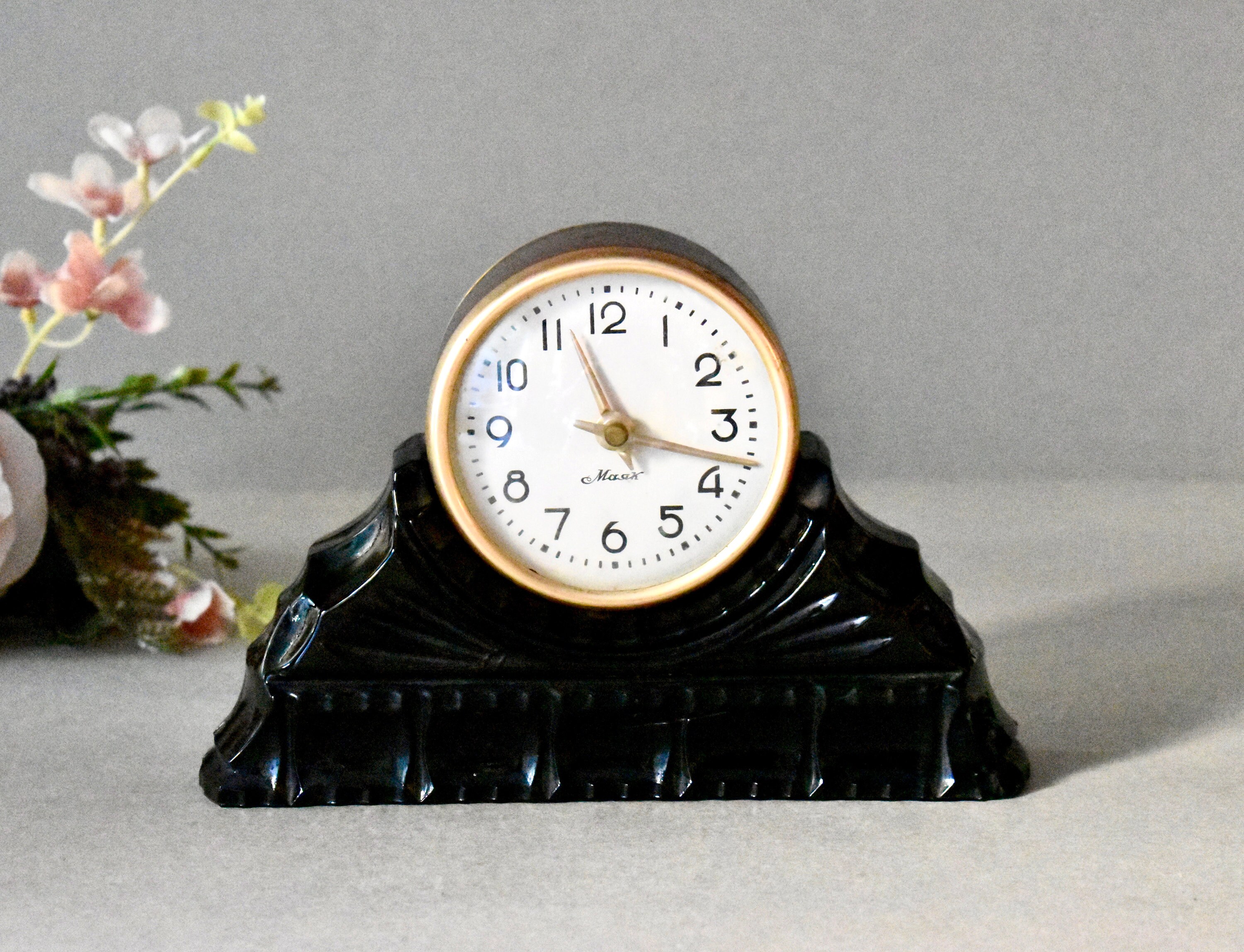 Vintage Table Clock Majak Black Glass Soviet Clock Majak - Etsy