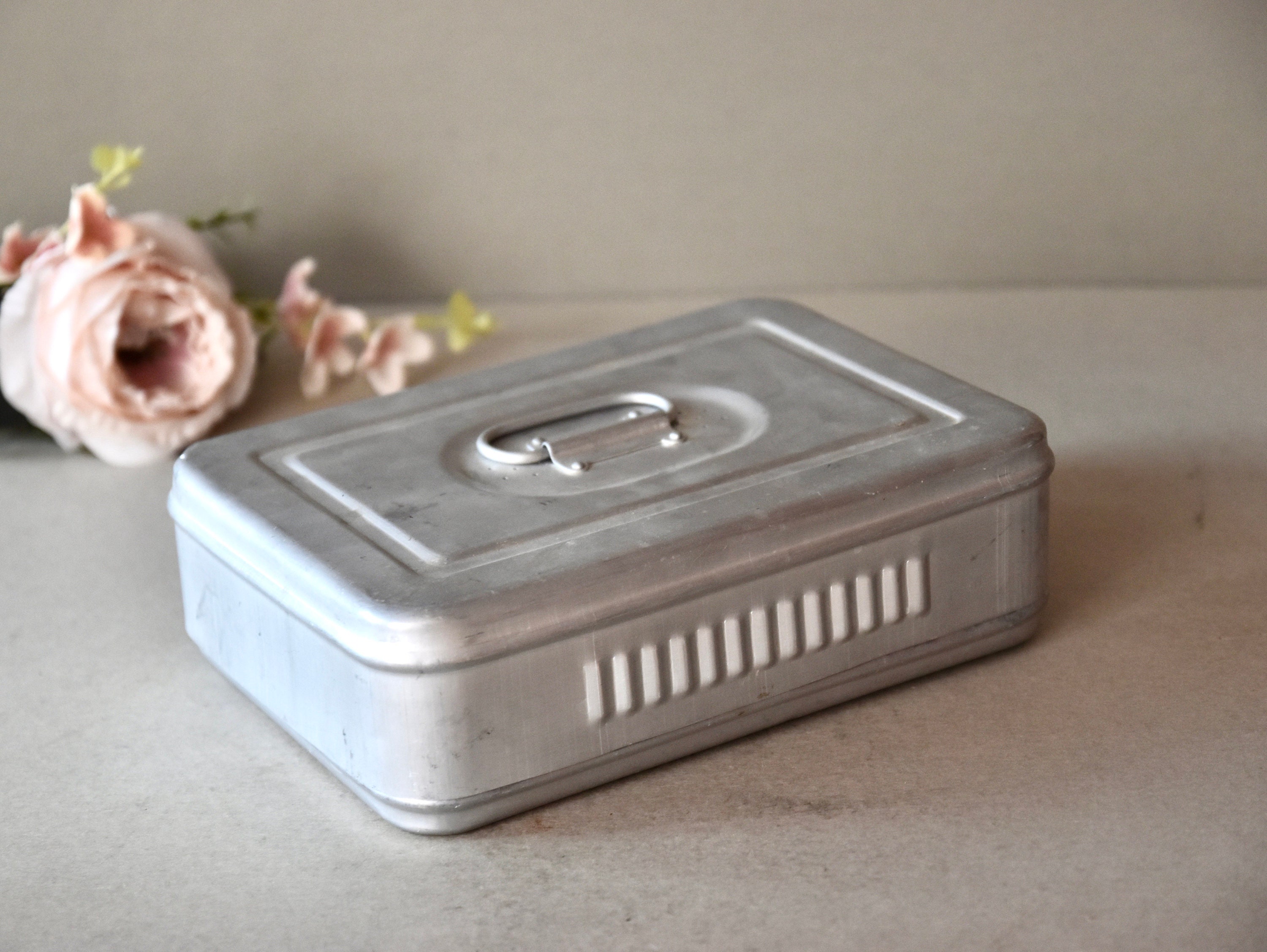 Vintage Military Aluminuim Medical Box Vintage Medicine Tools Storage ...