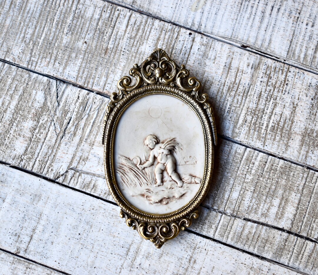 Vintage Wall Plague Biscuit Porcelain Metal Frame Wall Decor Vintage ...