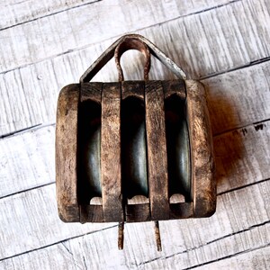 Vintage Large Wooden Block Ship Pulley Hoist Antique Ship Lifting Block ...
