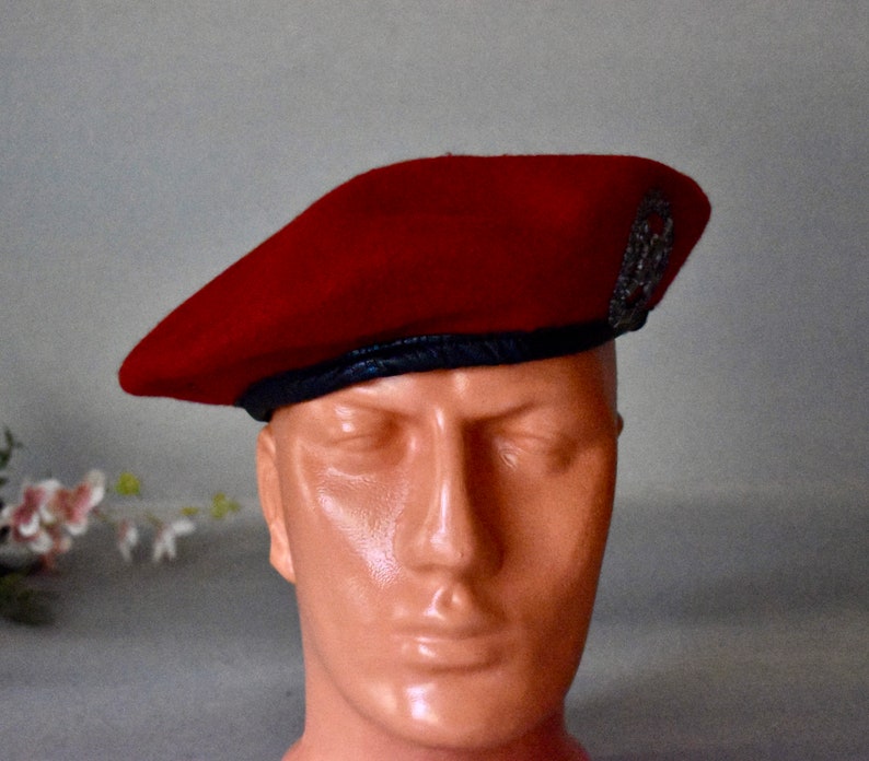 Vintage German Army Barrett Hat Red Wool Military Hat Engineering ...