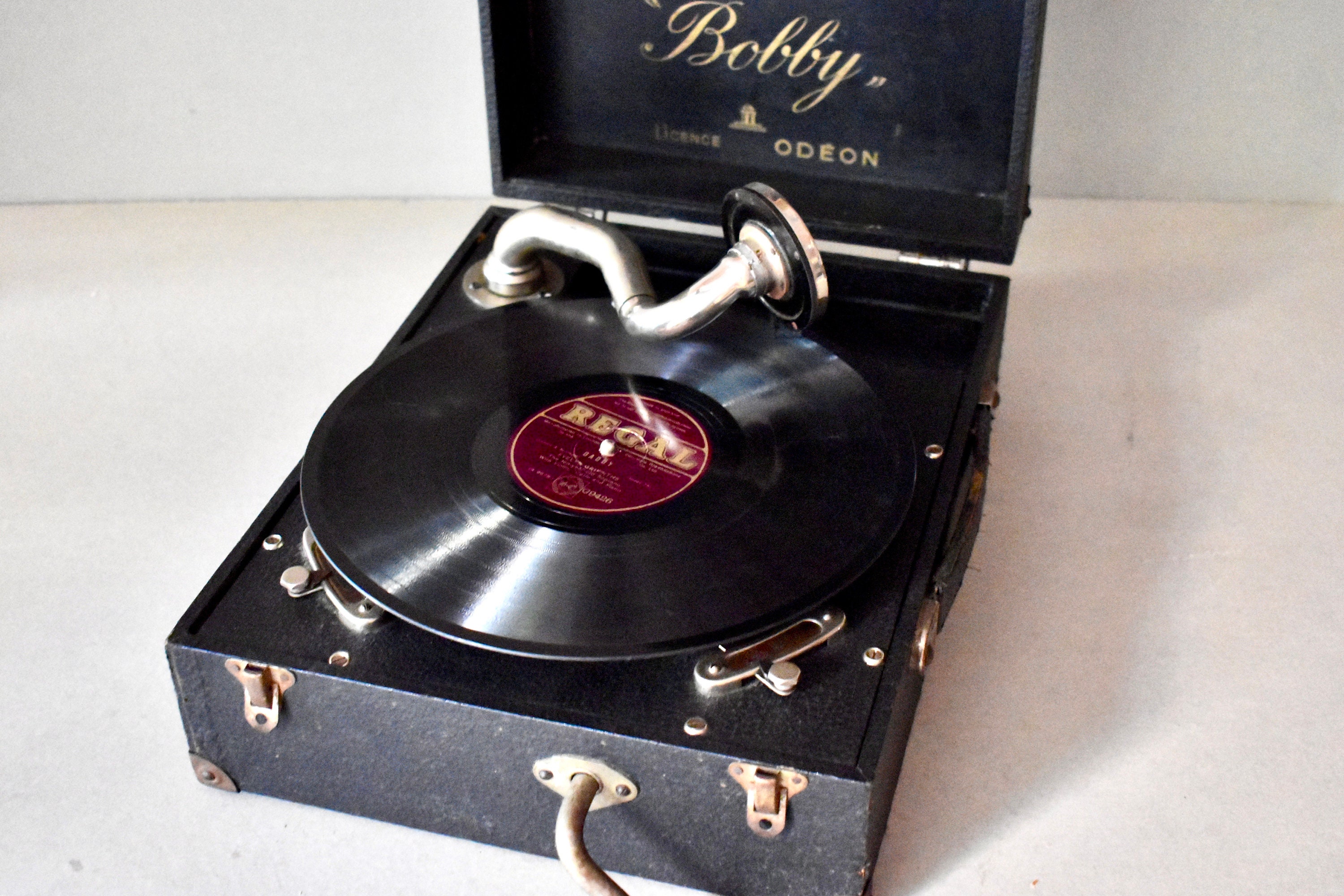 Antique Gramophone Bobby Odeon Mechanical Pantograph Collectable ...