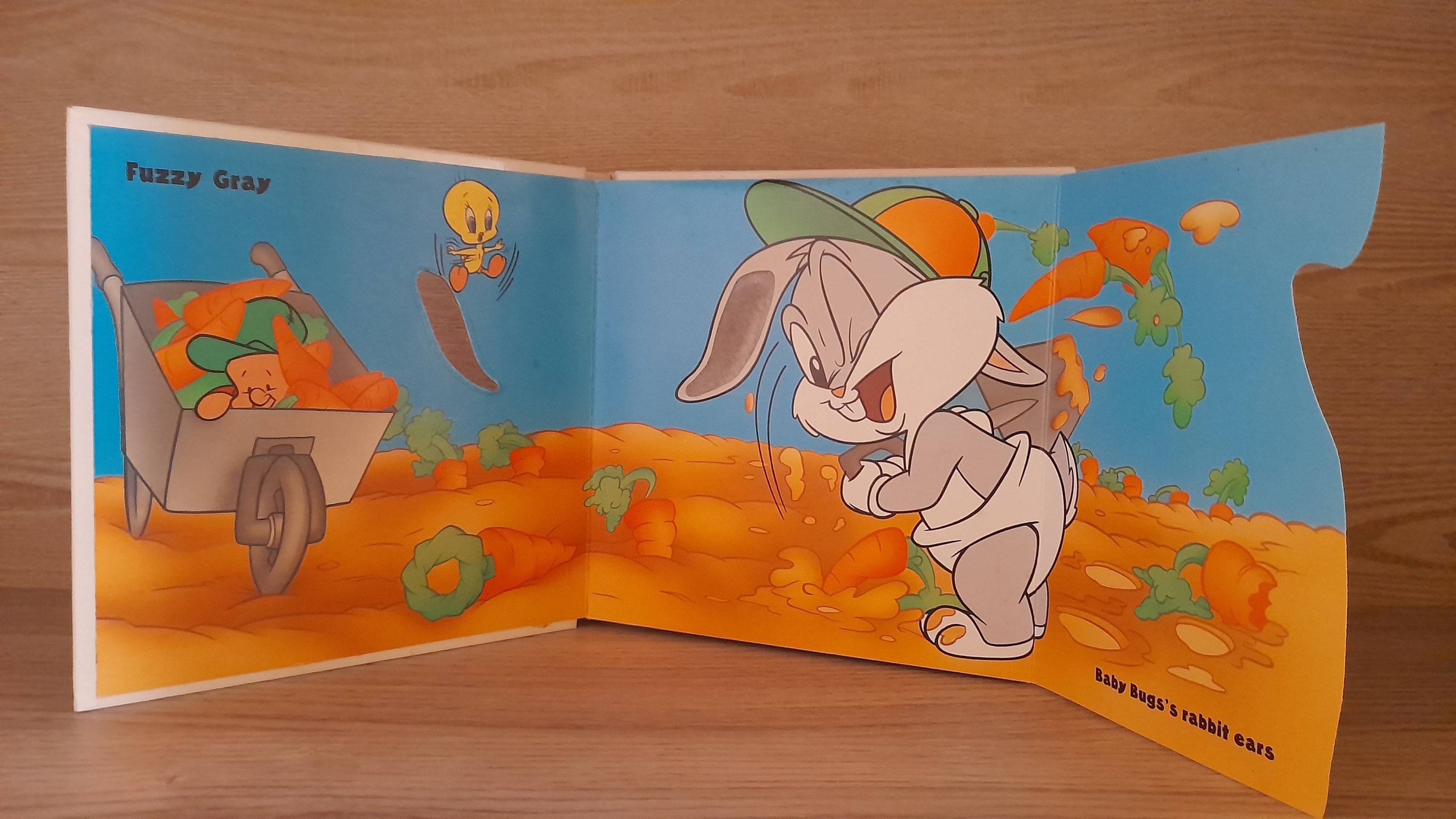 Baby Looney Tunes Lovables Book, Looney Tunes Characters, Touch and ...