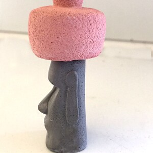 Set of 2 Tiki Moai Easter Island Head Sculpture (gray With Red Hat) - Etsy