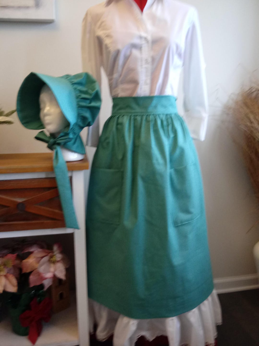 Bonnet and Apron - Etsy
