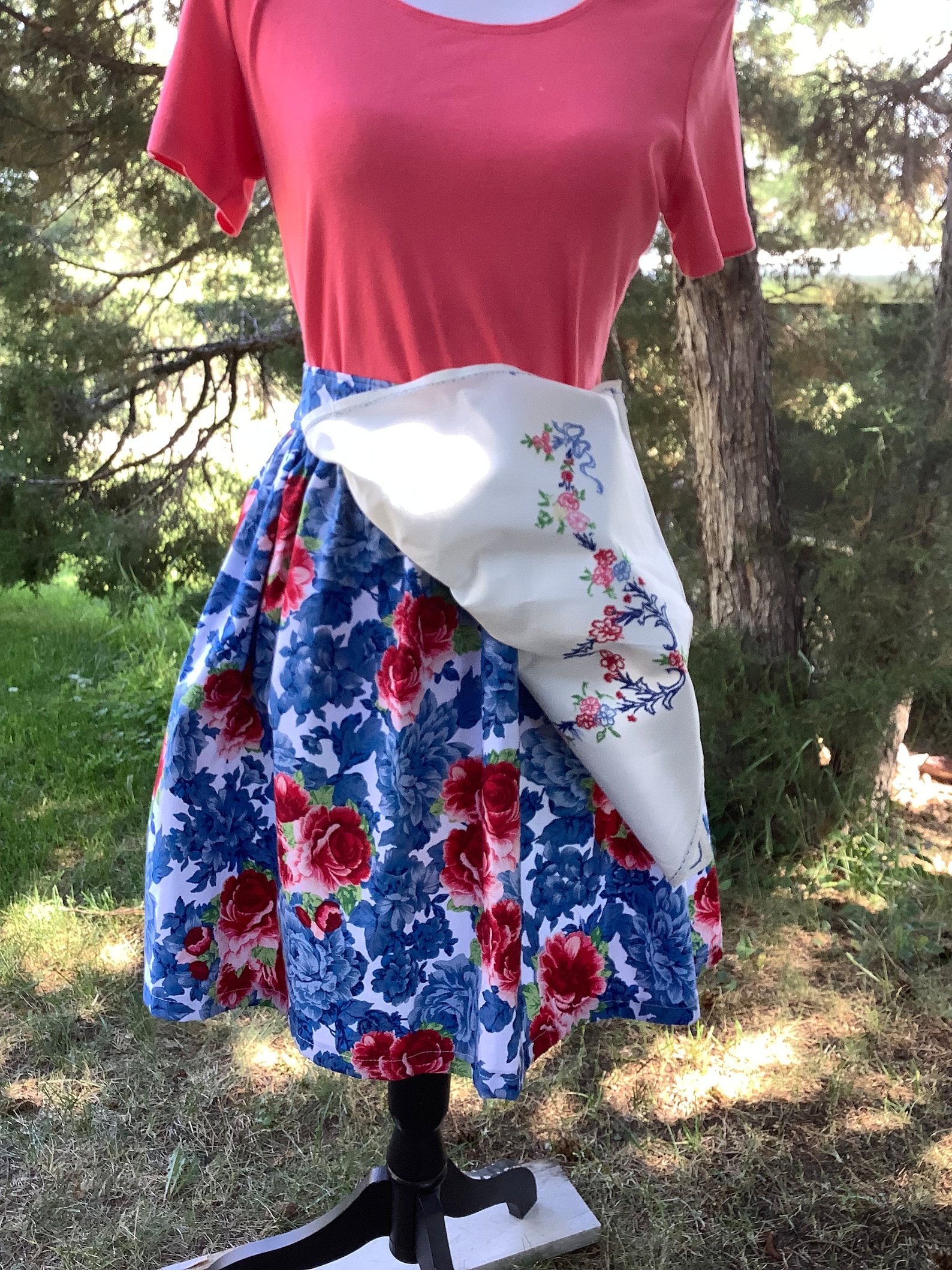 Women's Half Apron Made From Vintage Dresser Scarf - Etsy