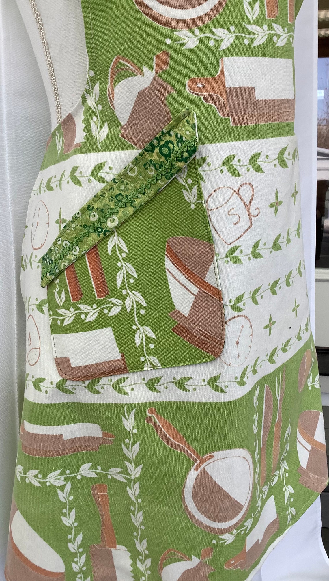 Reversible Apron / Women’s, Vintage, Upcycled - Etsy