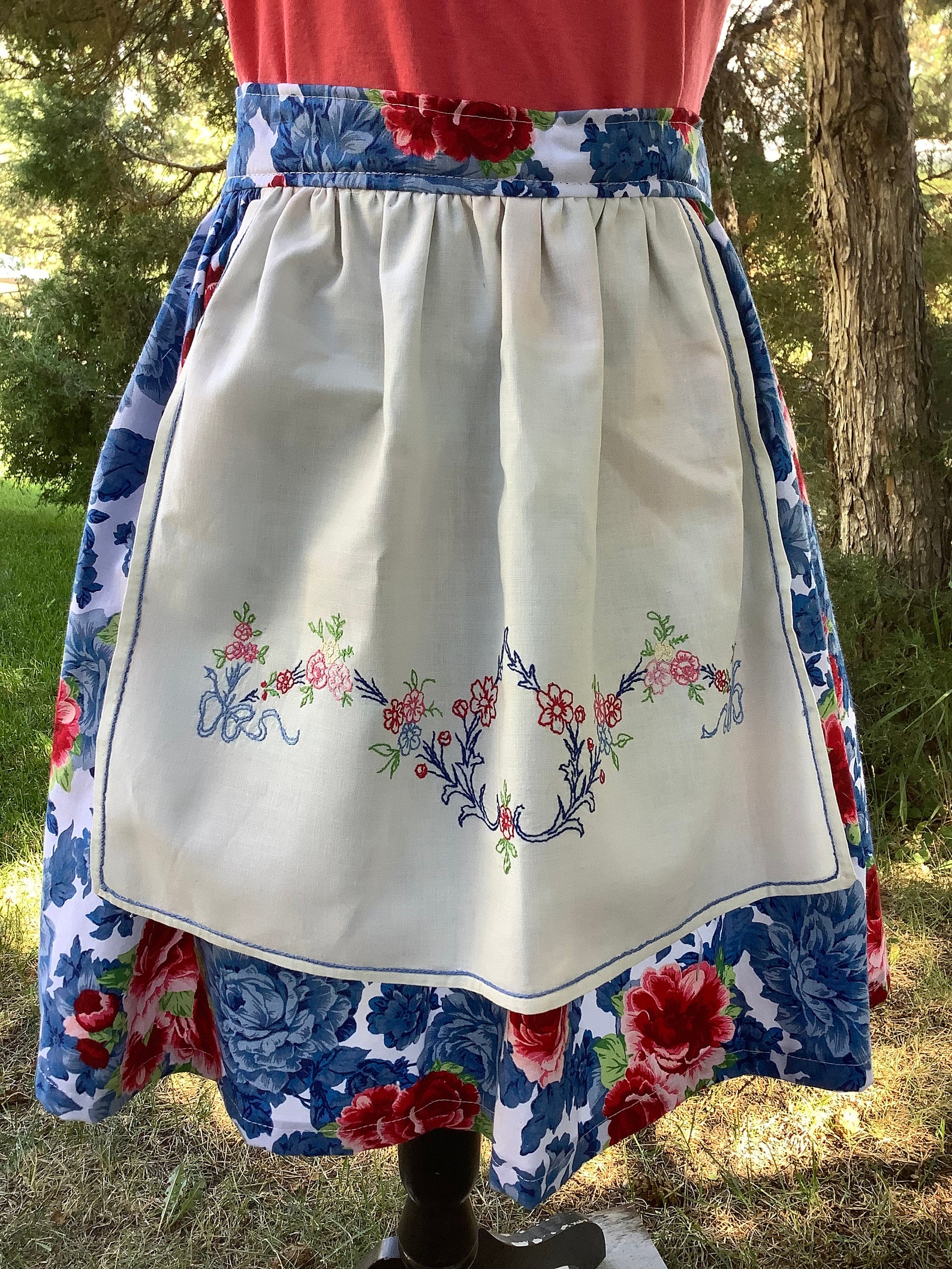 Women's Half Apron Made From Vintage Dresser Scarf - Etsy