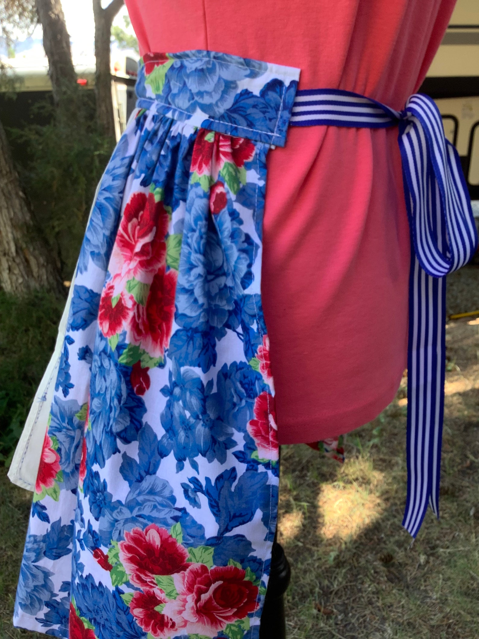 Women's Half Apron Made From Vintage Dresser Scarf - Etsy