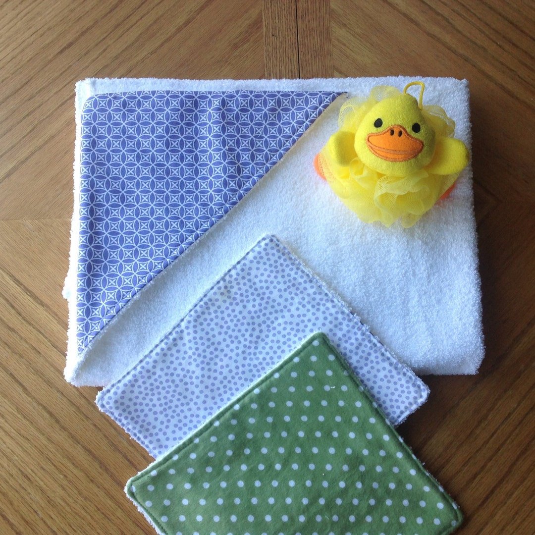 Baby Hooded Towel and Wash Cloth Set Lavender Green White Girl Baby ...