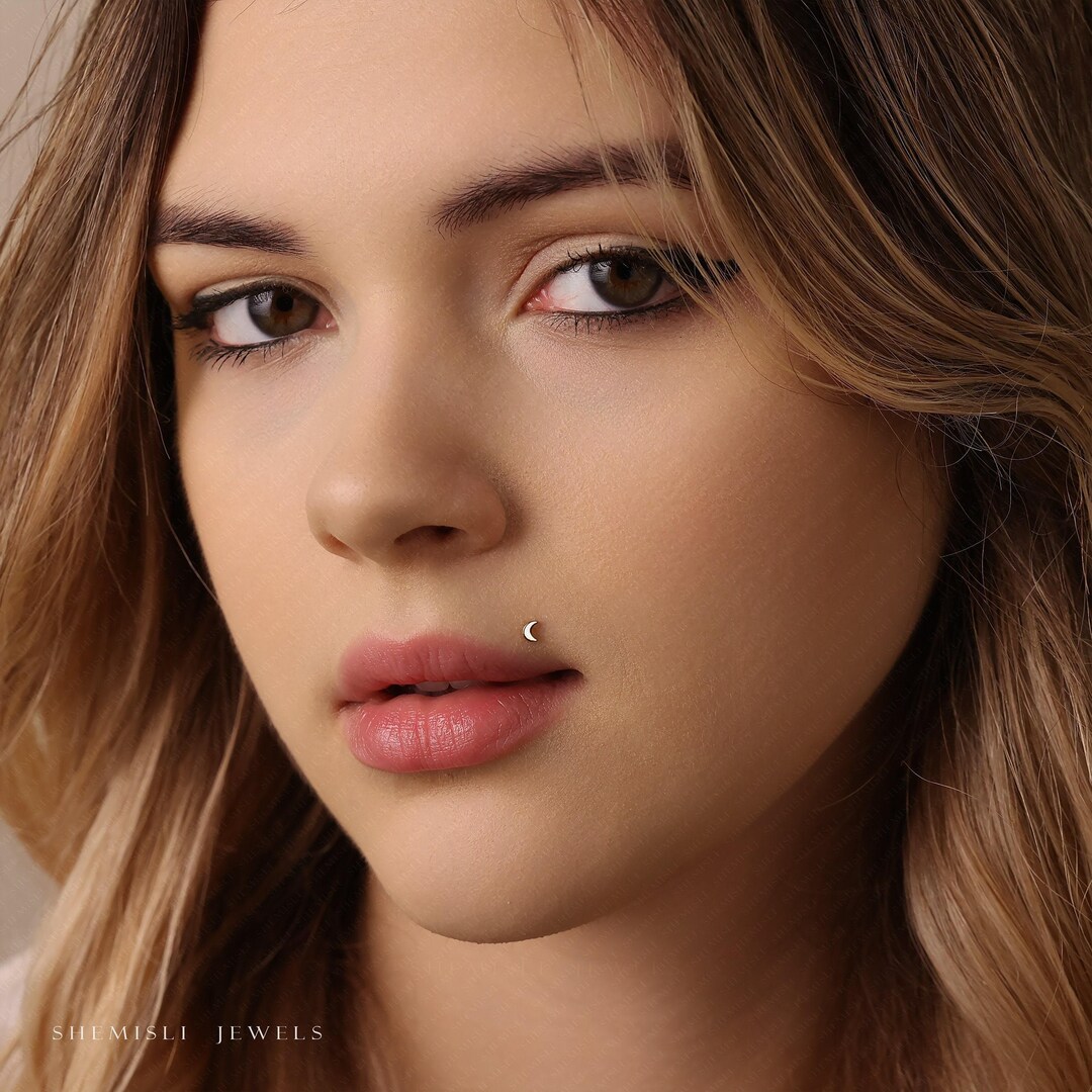 Super Tiny Cute Moon Threadless Flat Back Lip Labret Stud, 18,16ga, 6 ...