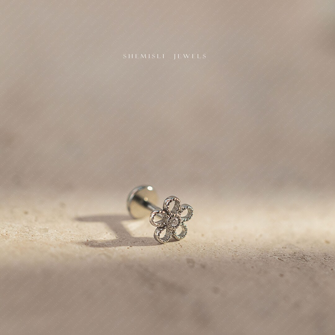 Tiny Open Flower Threadless Flat Back Nose Stud, 20,18,16ga, 5-10mm ...