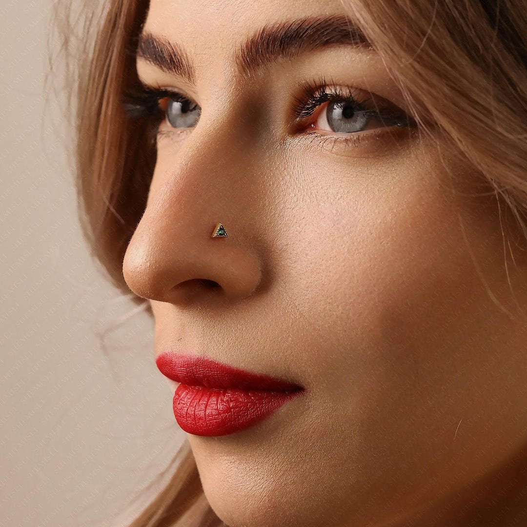 Tiny Triangle Emerald Stone Threadless Flat Back Nose Stud, 20,18,16ga, 5-10mm, Unisex, Surgical ...