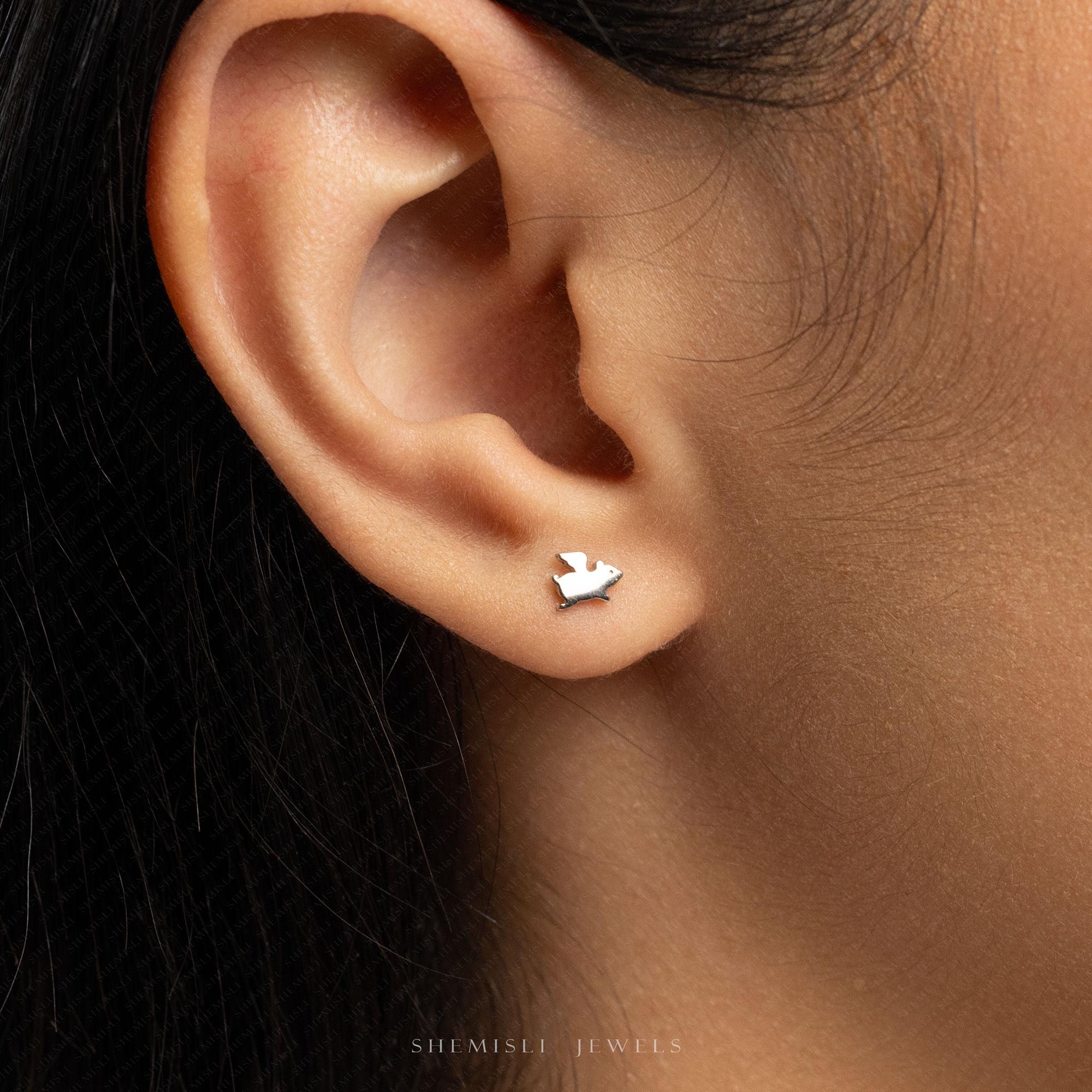 Tiny Flying Pig Stud Earring, Unisex, Gold, Silver SHEMISLI Tiny Flying Pig Stud Earring, Unisex, Gold, Silver SHEMISLI